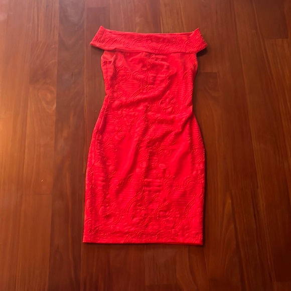 Cache | Dresses | Cach Red Overtheshoulder Body Con Dress | Poshmark